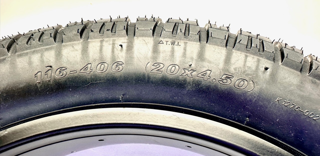 Kenda Knight tire 20 x 4.5 pure black | 528225