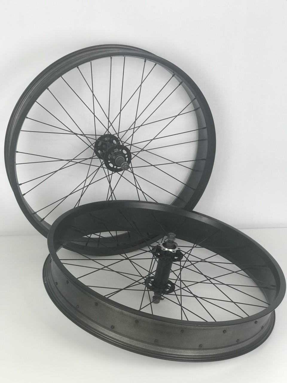 Wheelset 24 inch, 82 mm wide rim, black | R82BK